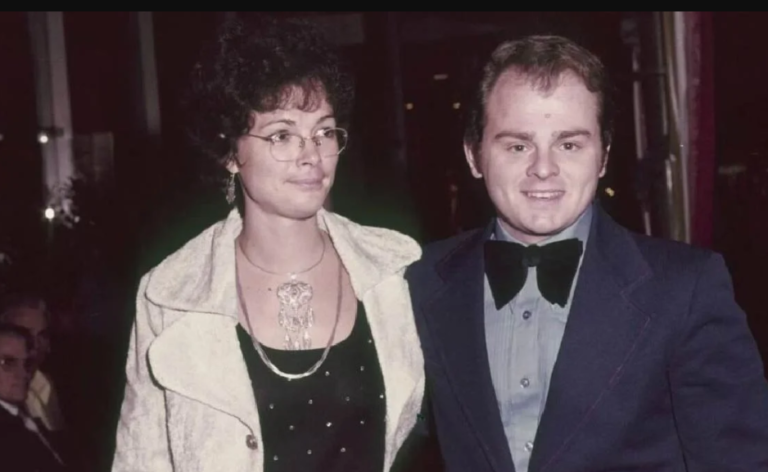 Who is Janet Gayle? All About Gary Burghoff's Ex-Wife - Dodge Buzz